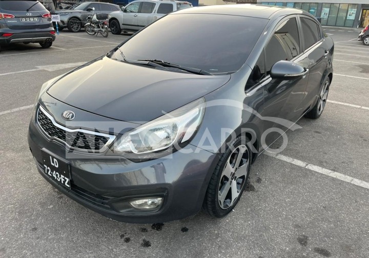 Kia Rio 2014 (Gasolina) - Angocarro