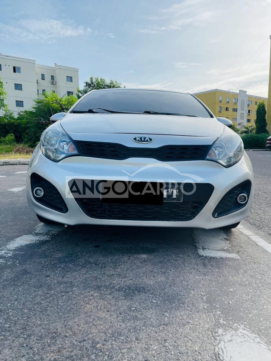 Kia Rio 2014 (Gasolina) - Angocarro