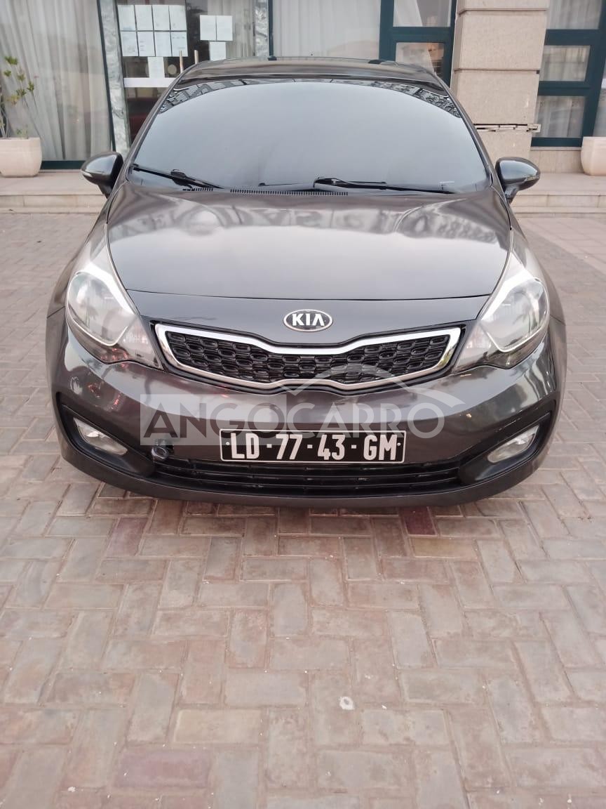 Kia Rio 2014 (Gasolina) - Angocarro