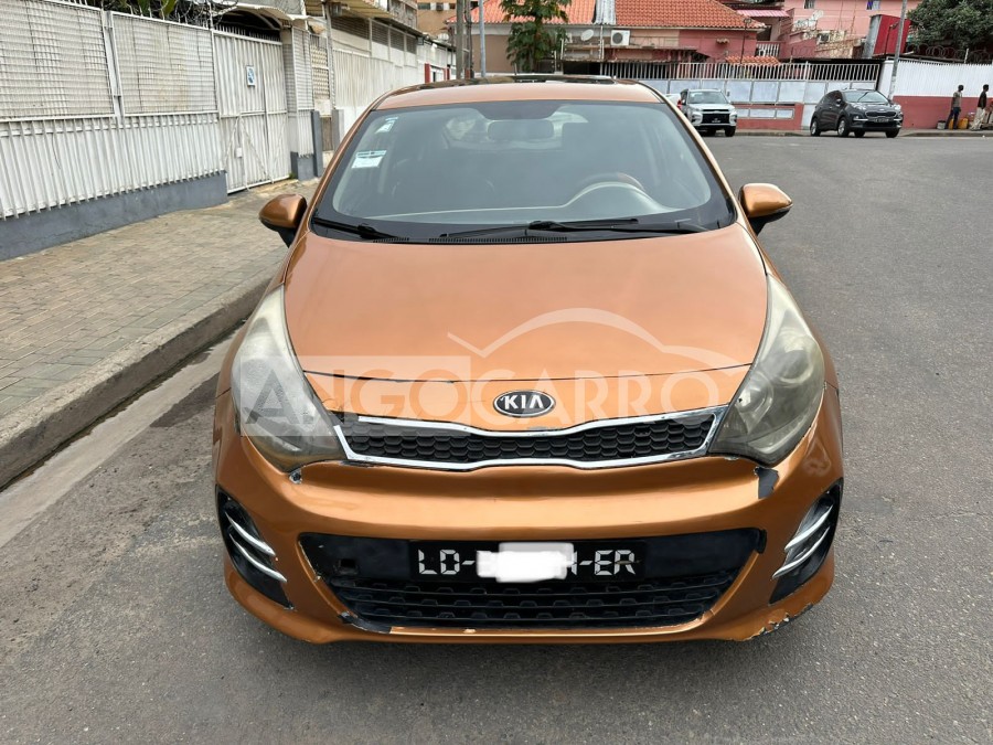 Kia Rio 2014 (Gasolina) - Angocarro