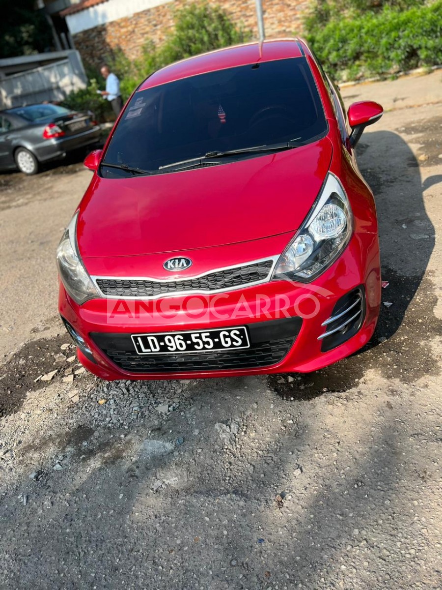 Kia Rio 2016 (Gasolina) - Angocarro
