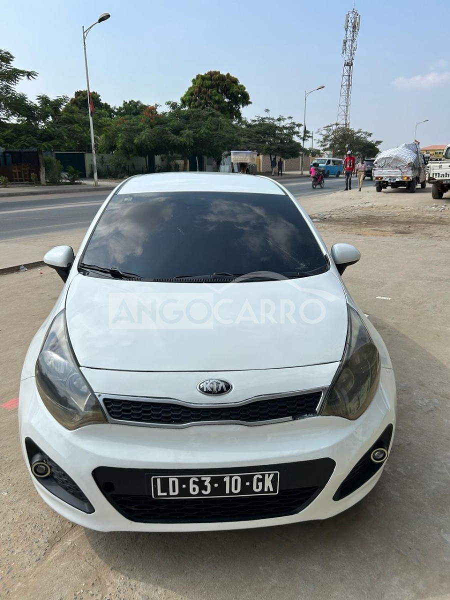 Kia Rio 2016 (Gasolina) - Angocarro