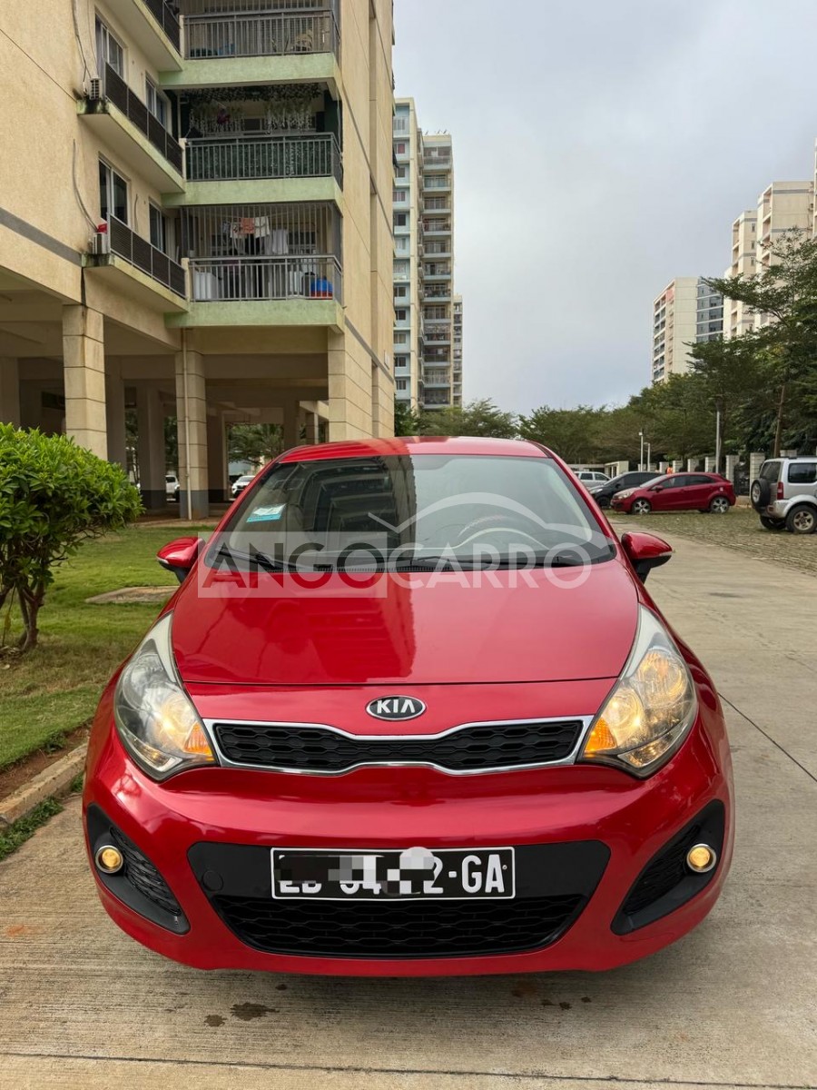 Kia Rio 2016 (Gasolina) - Angocarro