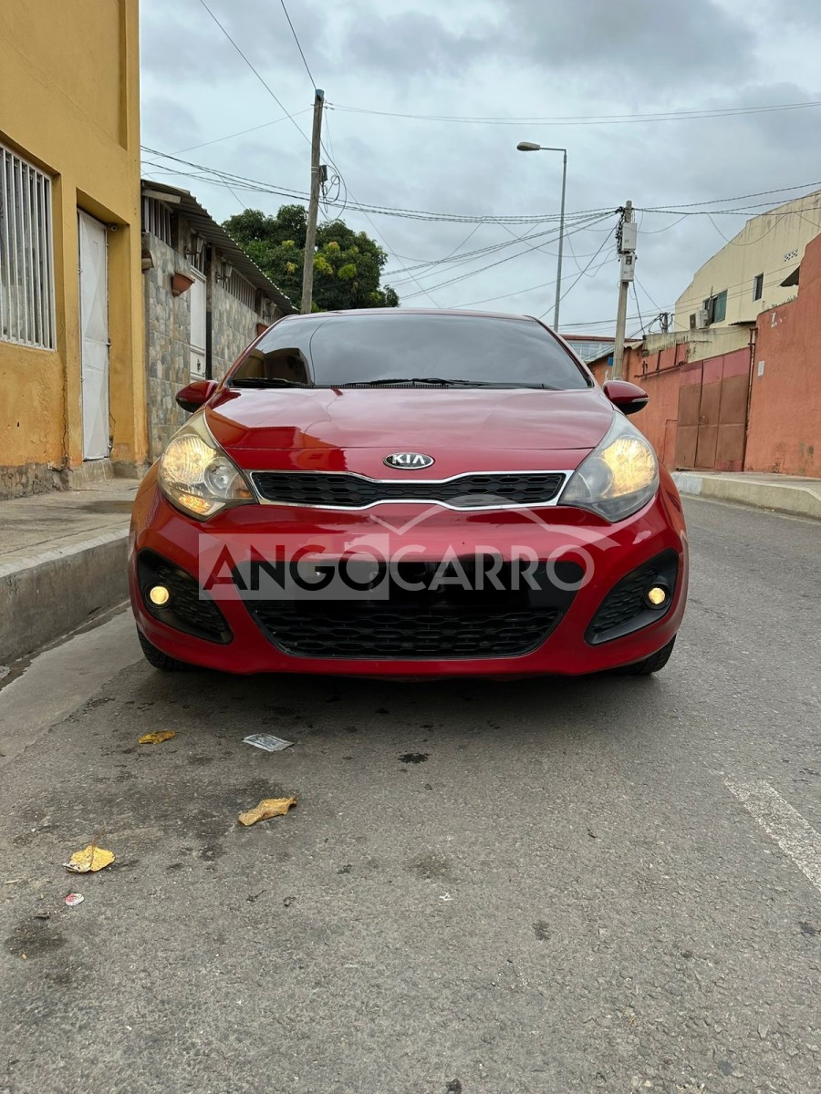 Kia Rio 2016 (Gasolina) - Angocarro