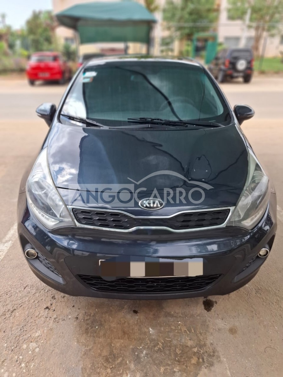 Kia Rio 2016 (Gasolina) - Angocarro