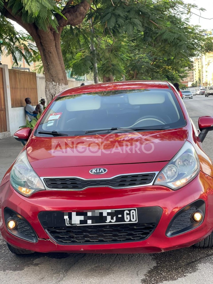 Kia Rio 2016 (Gasolina) - Angocarro
