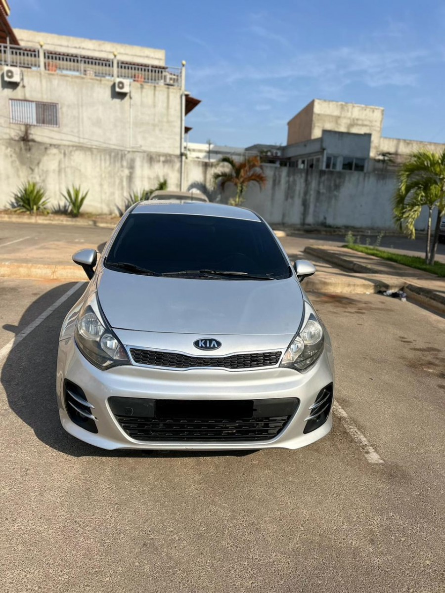 Kia Rio 2016 (Gasolina) - Angocarro