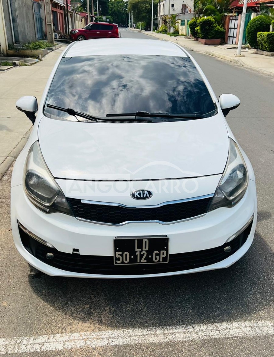 Kia Rio 2016 (Gasolina) - Angocarro