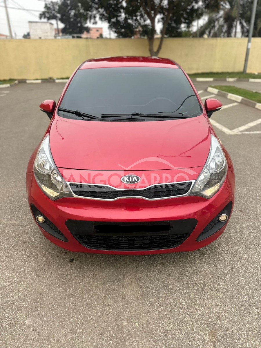 Kia Rio 2016 (Gasolina) - Angocarro