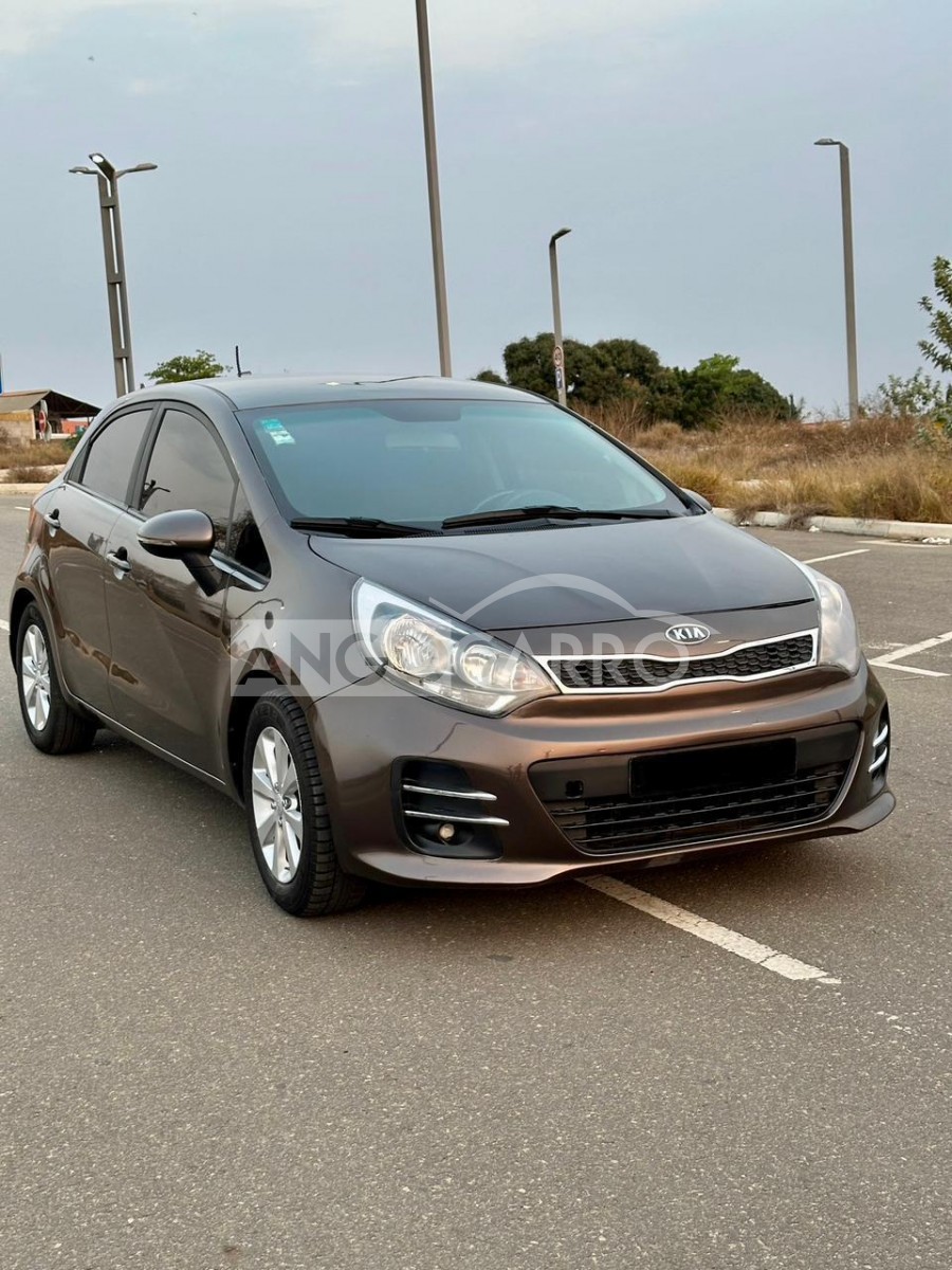 Kia Rio 2016 (Gasolina) - Angocarro