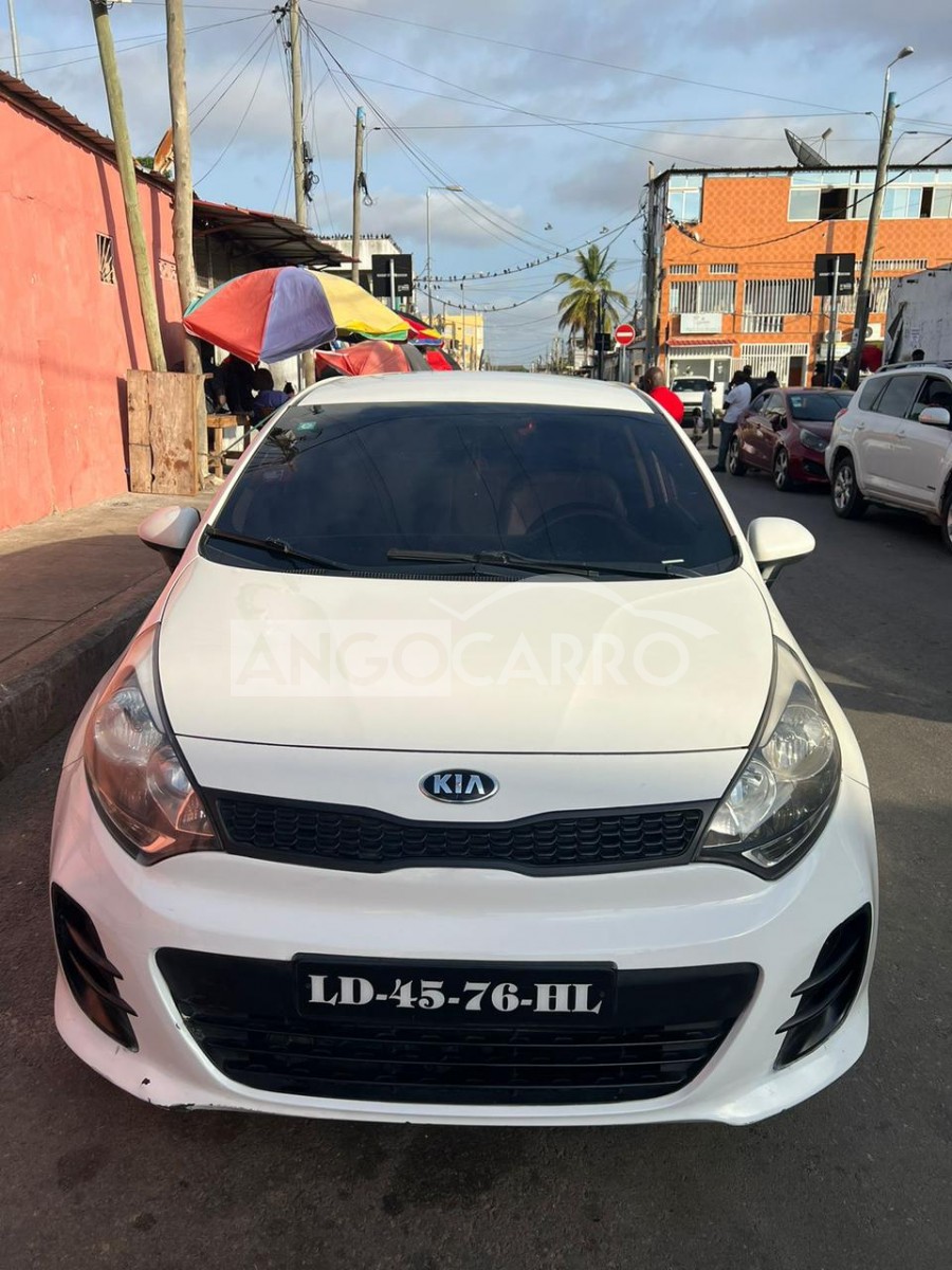 Kia Rio 2017 (Gasolina) - Angocarro