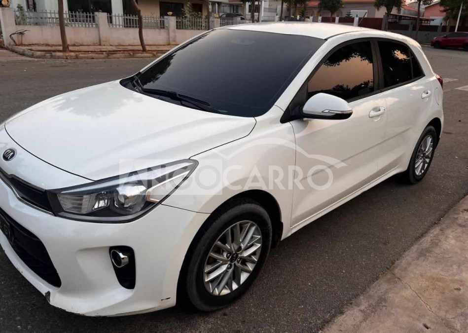 Kia Rio 2018 (Gasolina) - Angocarro