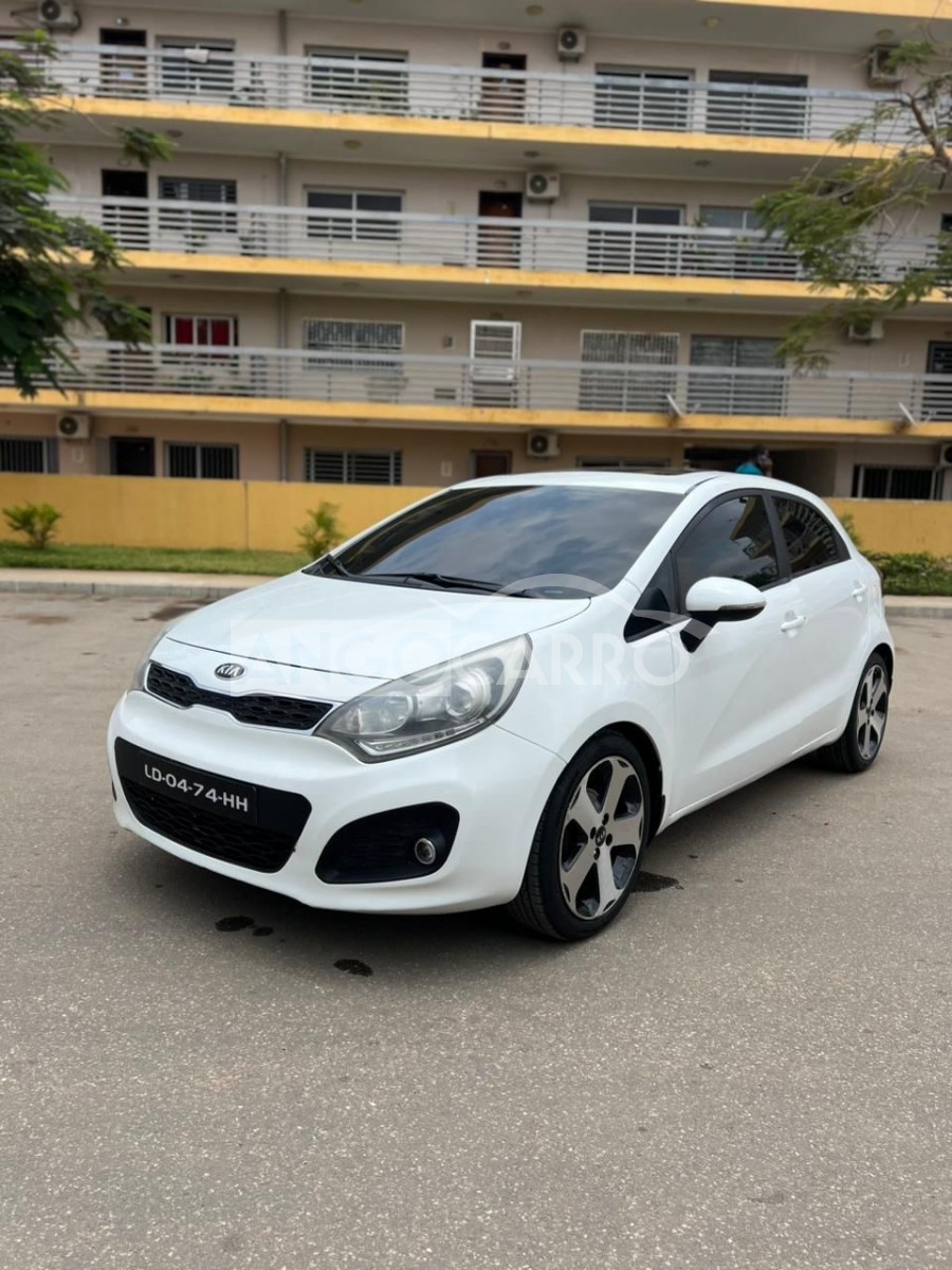 Kia Rio 2018 (Gasolina) - Angocarro