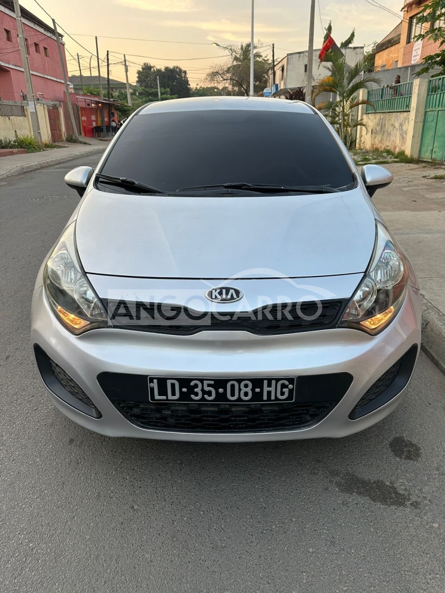 Kia Rio 2019 (Gasolina) - Angocarro