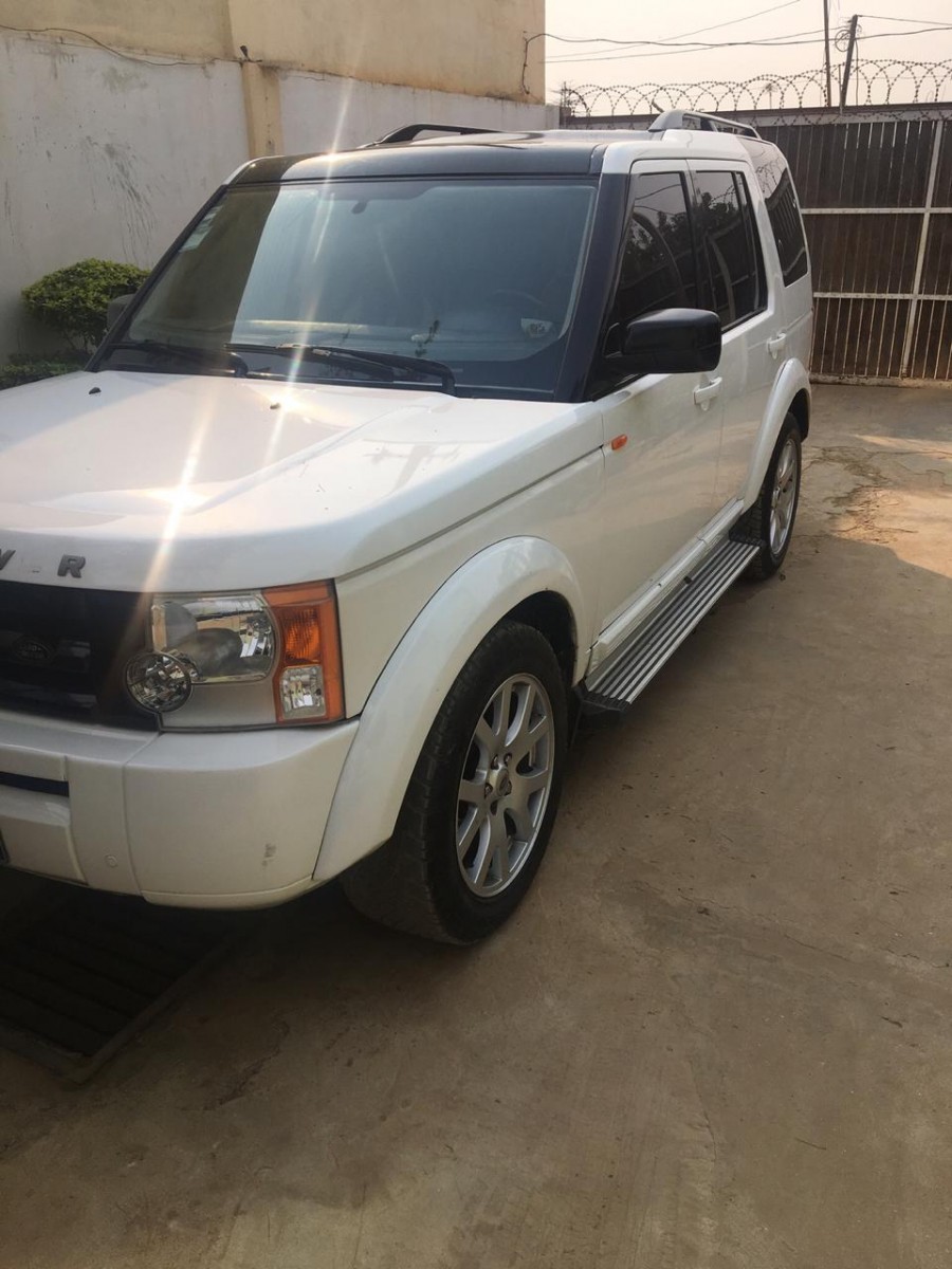 Land-Rover Discovery 2010 (Gasolina) - Angocarro