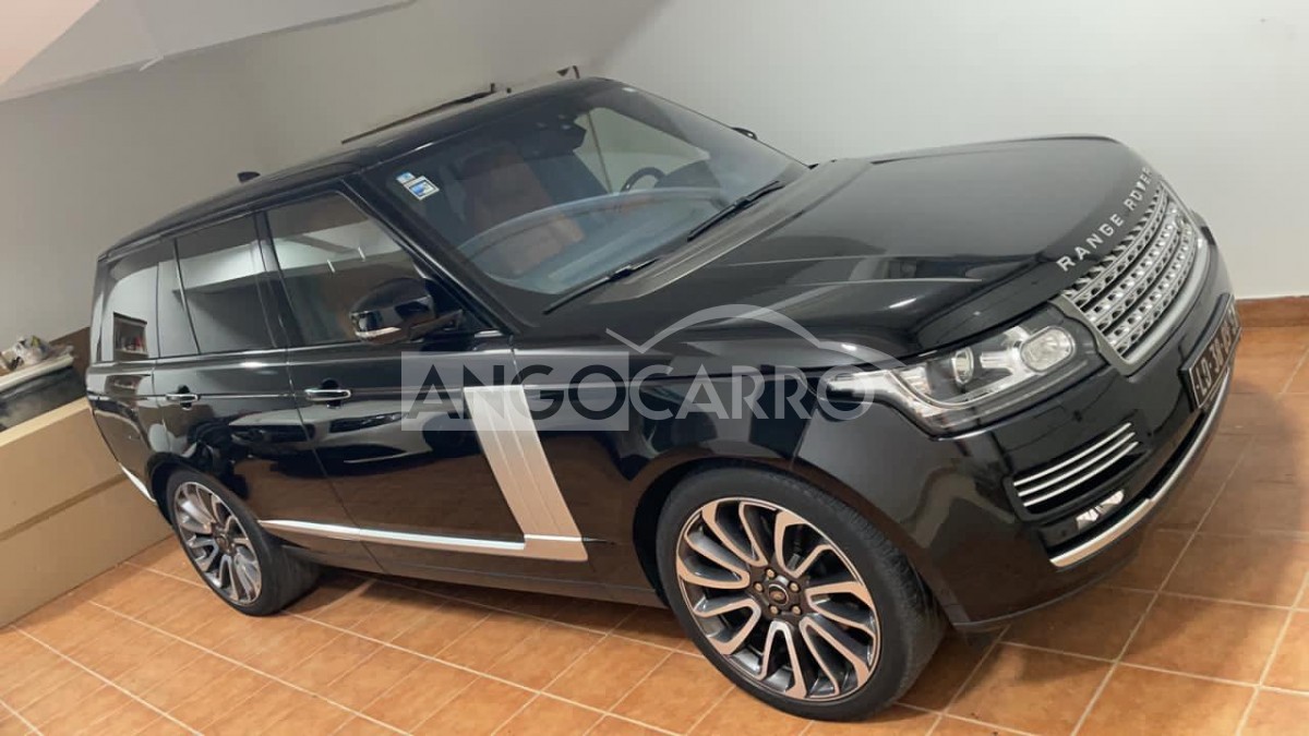 Land-Rover Range Rover Vogue 2017 (Gasolina) - Angocarro