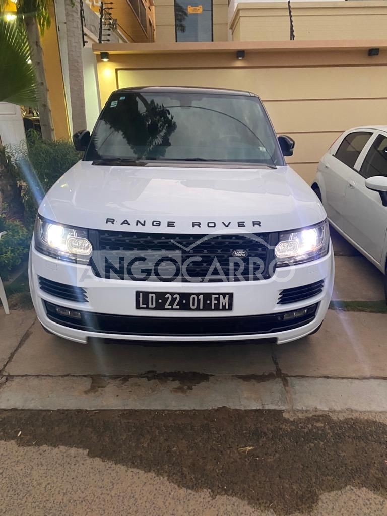 Land-Rover Range Rover Vogue 2016 (Gasolina) - Angocarro