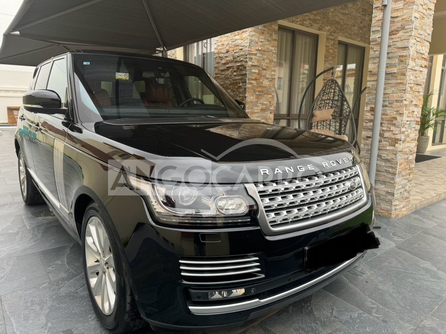 Land-Rover Range Rover Vogue 2017 (Gasolina) - Angocarro
