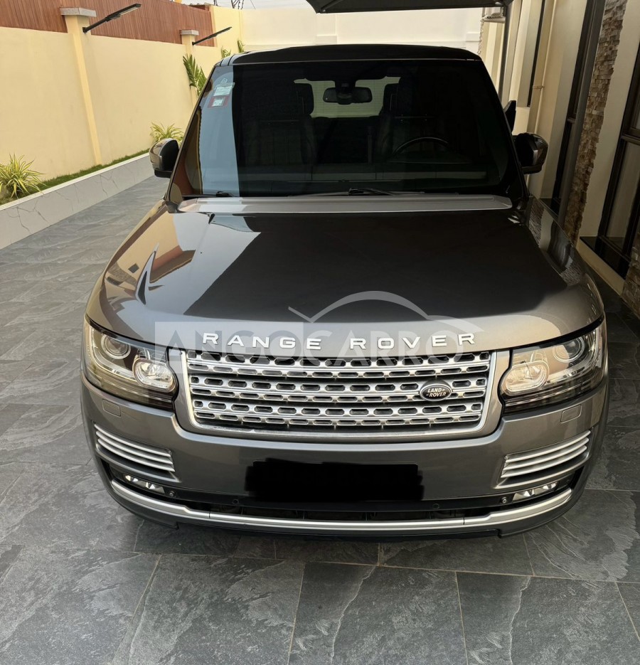 Land-Rover Range Rover Vogue 2018 (Gasolina) - Angocarro