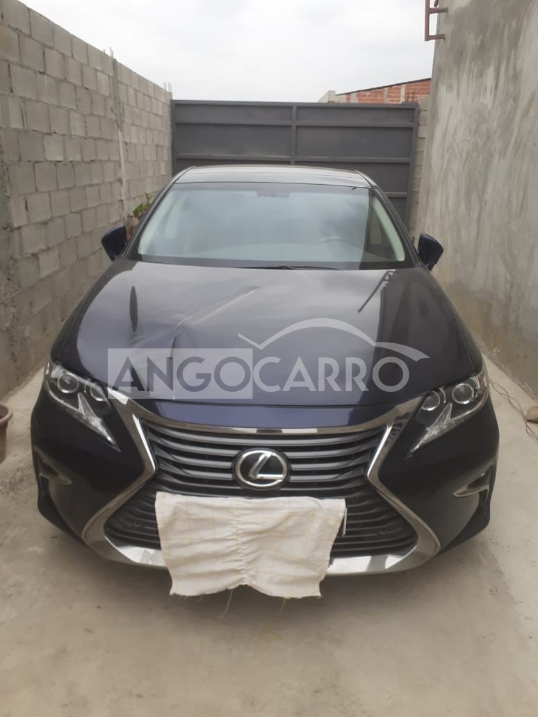 Lexus ES 2018 (Gasolina) - Angocarro