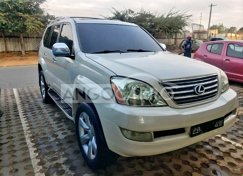 Lexus GX 2005 (Gasolina) - Angocarro
