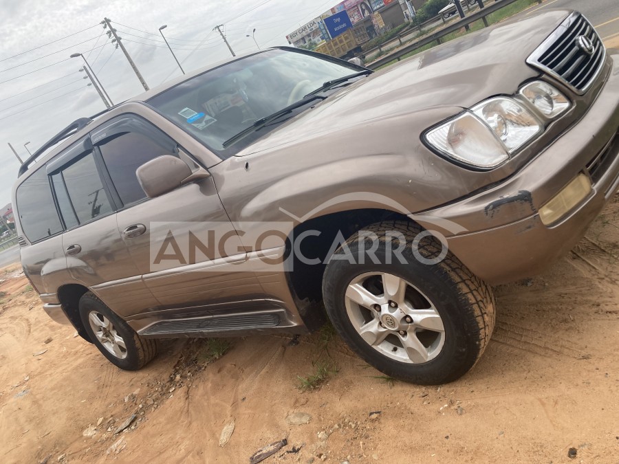 Lexus LX 2008 (Gasolina) - Angocarro
