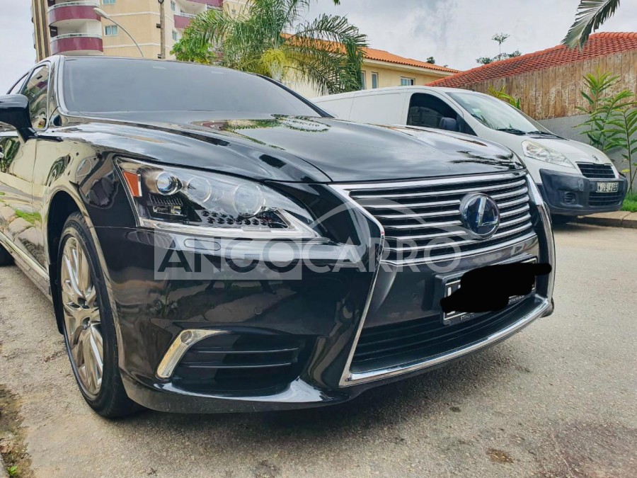 Lexus LS 2016 (Gasolina) - Angocarro