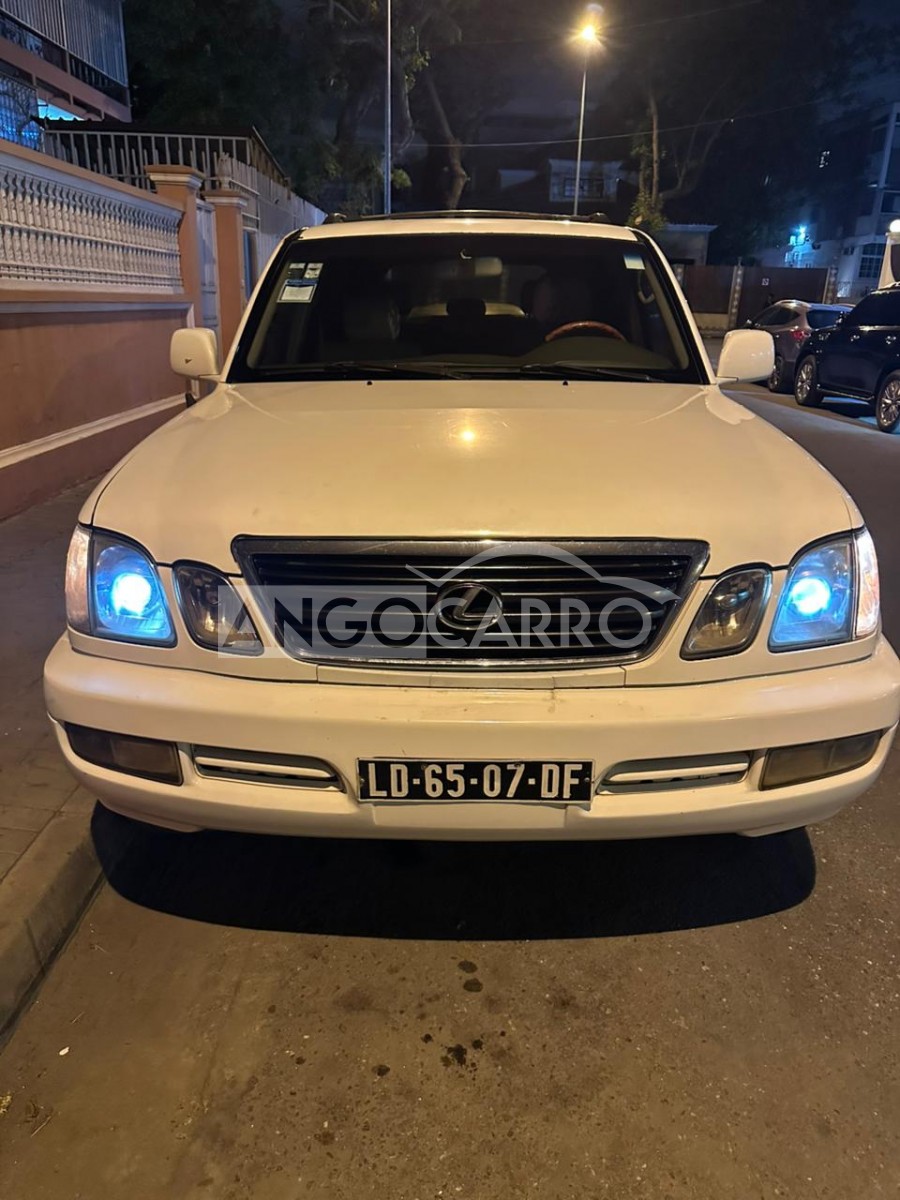 Lexus LX 2012 (Gasolina) - Angocarro
