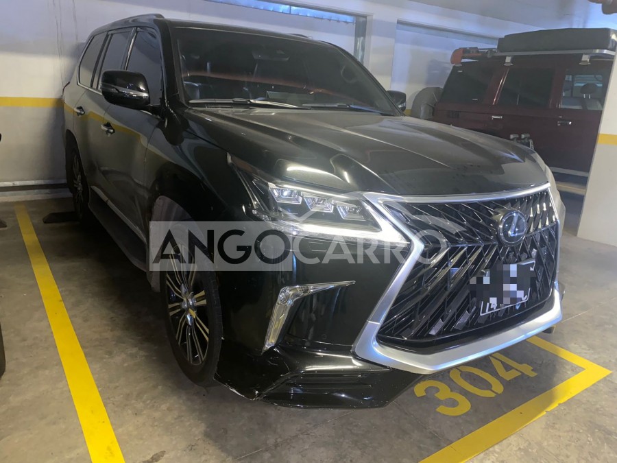 Lexus LX 570 2019 (Gasolina) - Angocarro