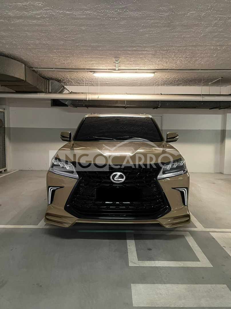 Lexus LX 570 2010 (Gasolina) - Angocarro