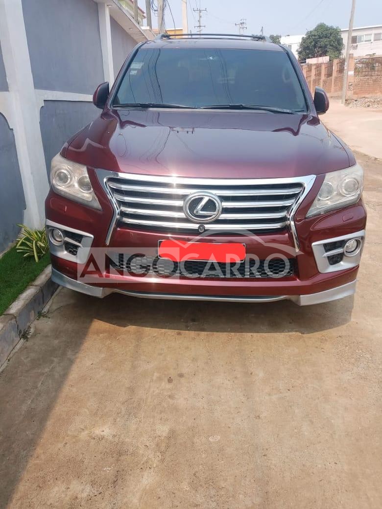 Lexus LX 570 2012 (Gasolina) - Angocarro