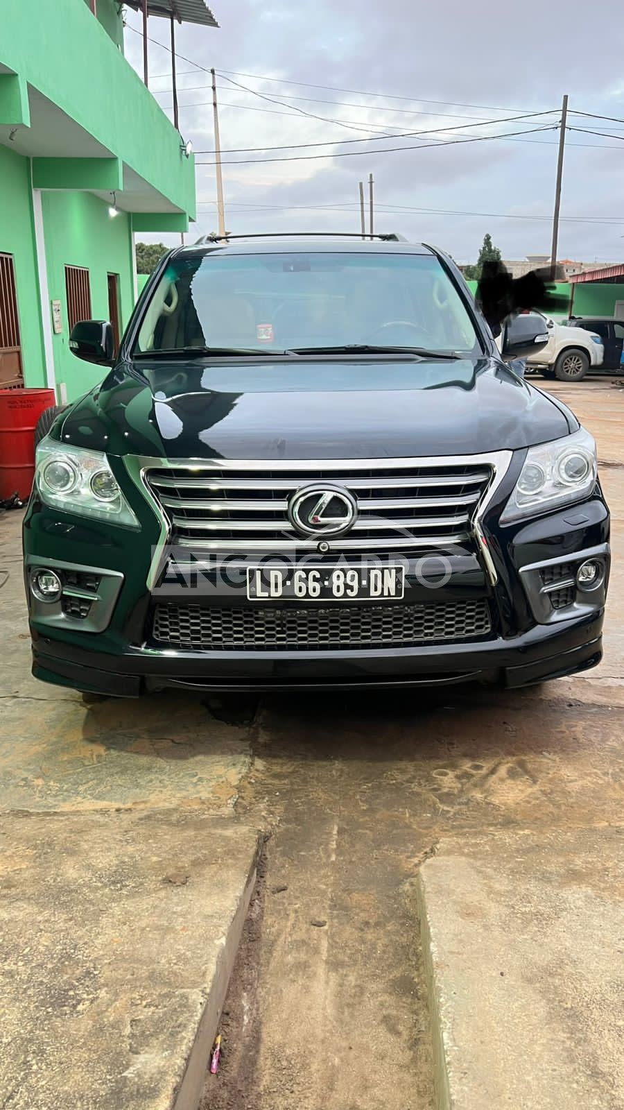 Lexus LX 570 2012 (Gasolina) - Angocarro