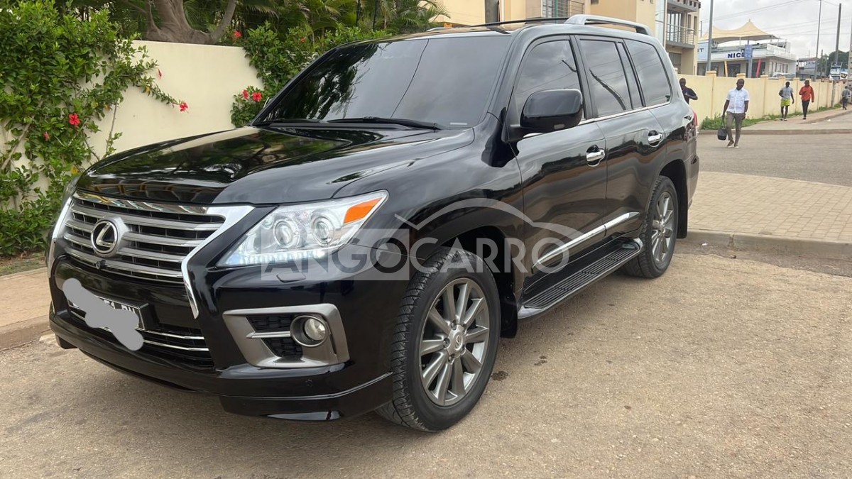Lexus LX 570 2012 (Gasolina) - Angocarro