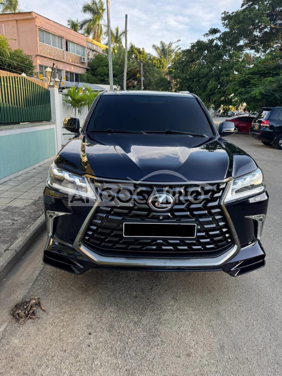 Lexus LX 570 2017 (Gasolina) - Angocarro