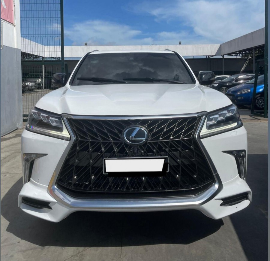 Lexus LX 570 2018 (Gasolina) - Angocarro