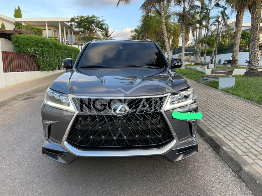 Lexus LX 570 2019 (Gasolina) - Angocarro