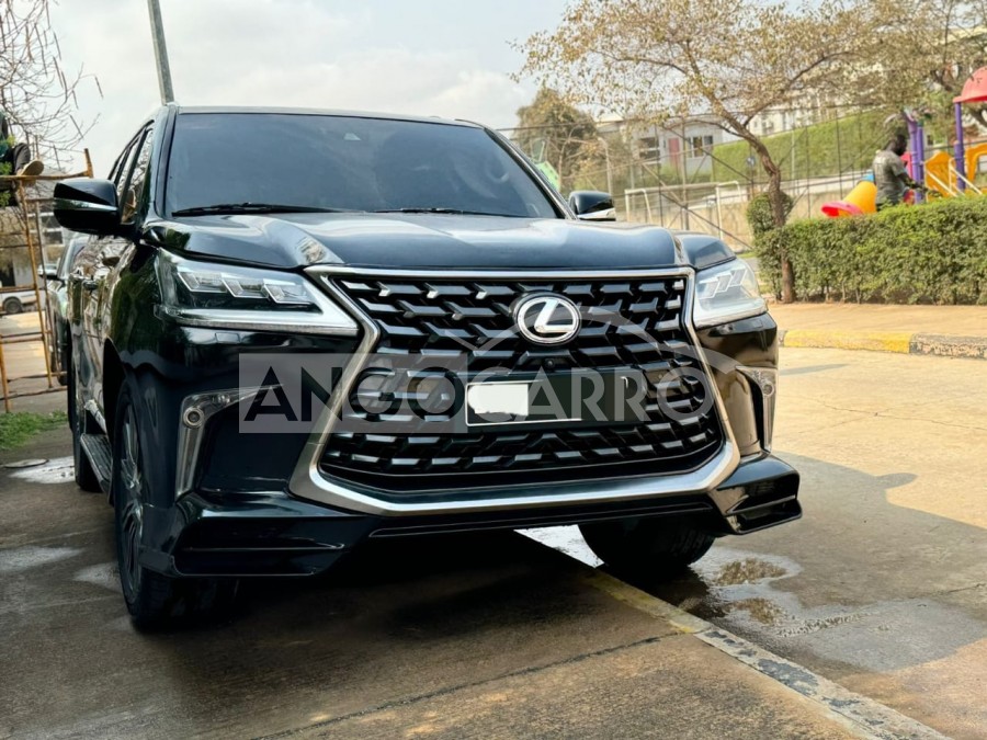 Lexus LX 570 2020 (Gasolina) - Angocarro
