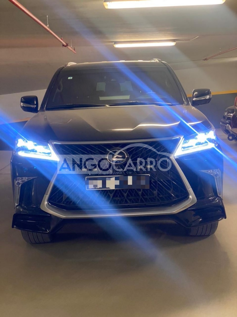 Lexus LX 570 2020 (Gasolina) - Angocarro