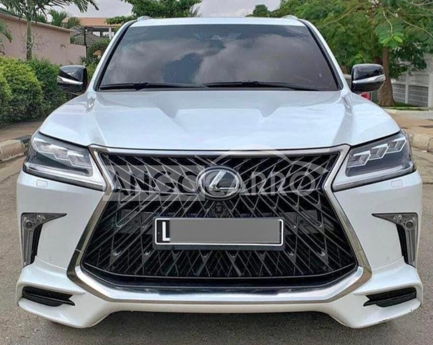 Lexus LX 570 2020 (Gasolina) - Angocarro