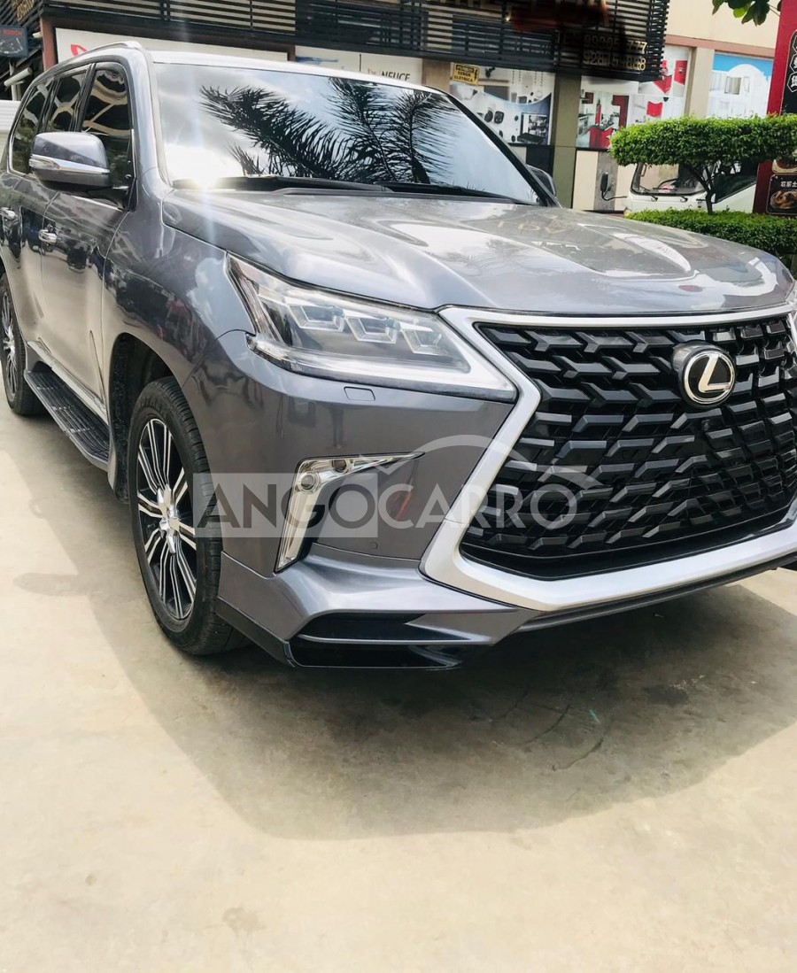 Lexus LX 570 2020 (Gasolina) - Angocarro