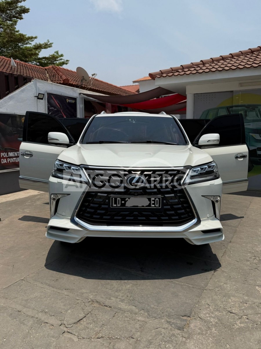 Lexus LX 570 2021 (Gasolina) - Angocarro