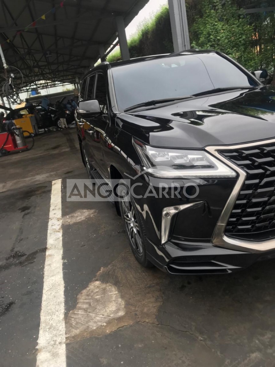 Lexus LX 570 2021 (Gasolina) - Angocarro
