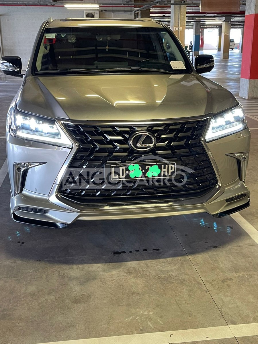 Lexus LX 570 2021 (Gasolina) - Angocarro