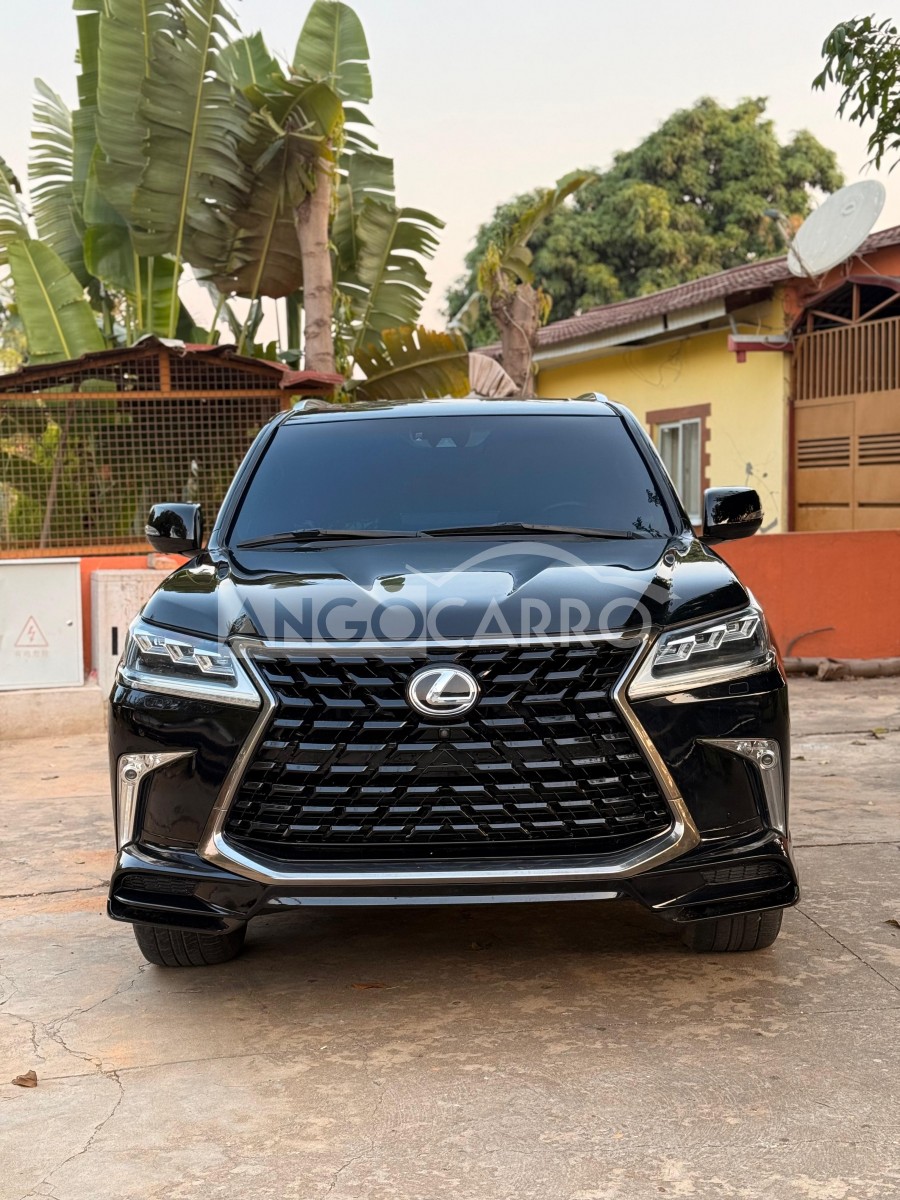 Lexus LX 570 2021 (Gasolina) - Angocarro