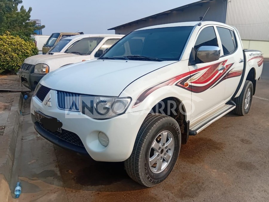 Mitsubishi L200 2012 (Diesel) - Angocarro