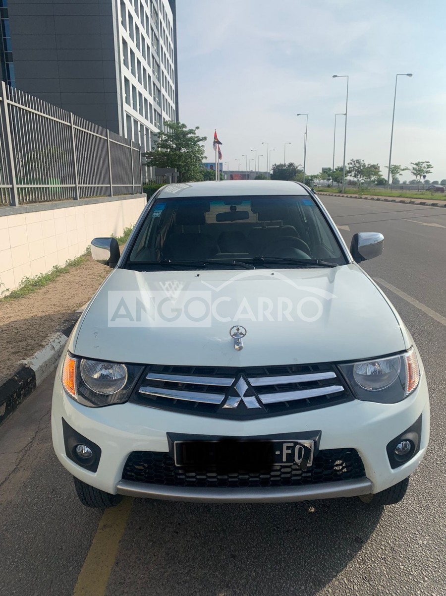 Mitsubishi L200 2016 (Diesel) - Angocarro