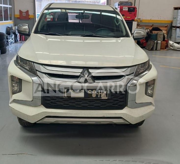 Mitsubishi L200 2018 (Diesel) - Angocarro