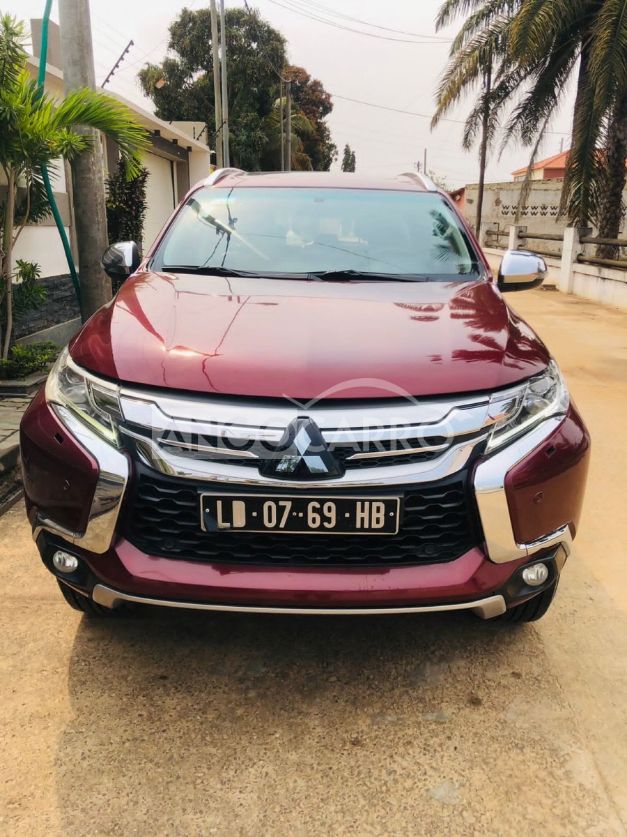 Mitsubishi Montero 2018 (Gasolina) - Angocarro