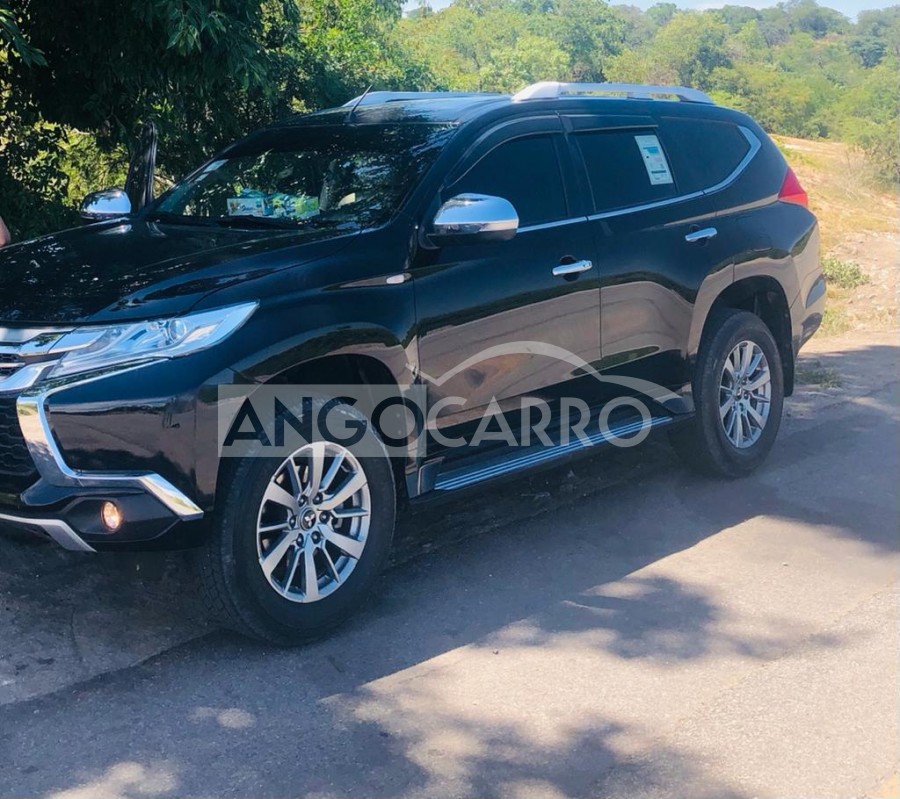 Mitsubishi Montero 2020 (Gasolina) - Angocarro