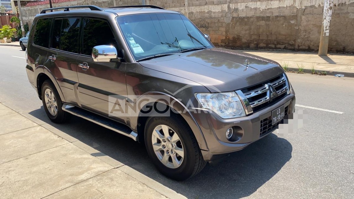 Mitsubishi Pajero 2015 (Gasolina) - Angocarro